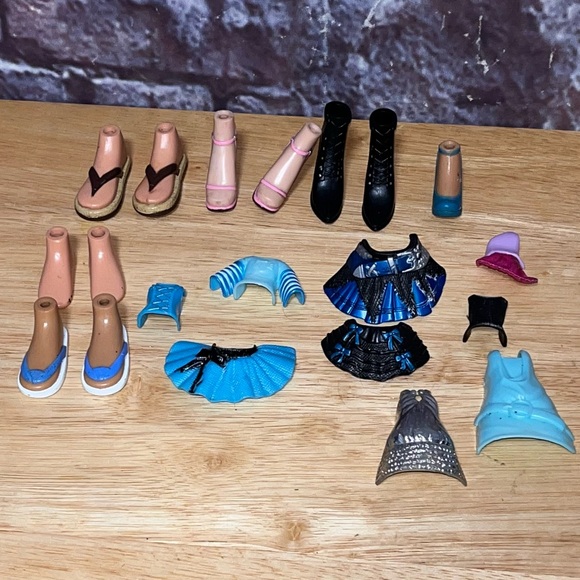 Bratz | Toys | Bratz Girlz Girls Doll Vhtf Kidz Snap On Sasha Concert ...